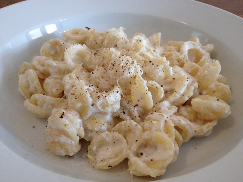 Ricetta Tradizionale: Pasta con la Ricotta di Pecora - MAGAZINE ... Ricetta Tradizionale: Pasta con la Ricotta di Pecora - MAGAZINE ...